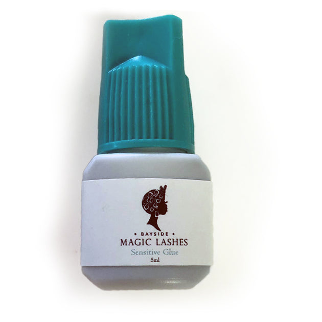 The Magic Sensitive Glue - 5ml – The Magic Beauty Co
